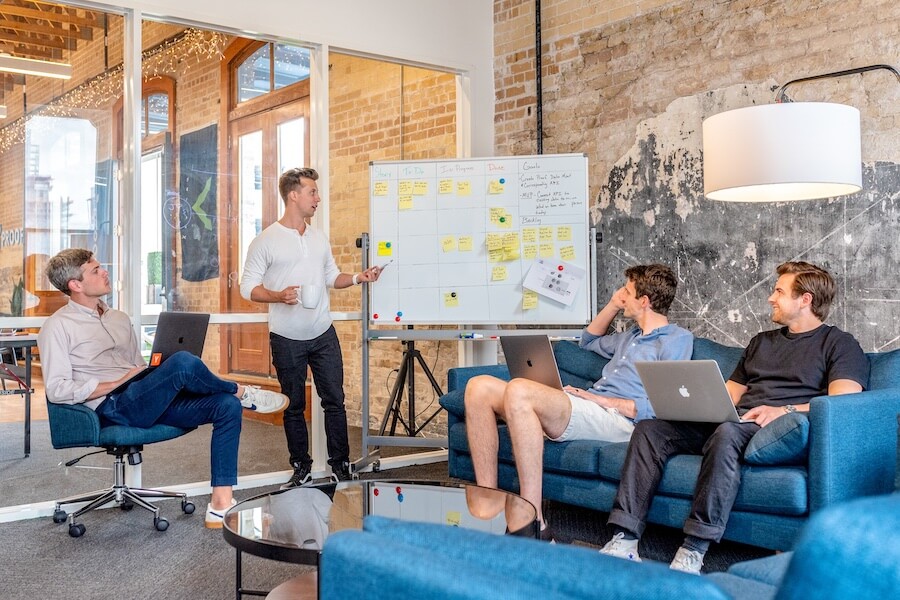 The Ultimate Startup Pitch Deck Design Checklist - Kimp
