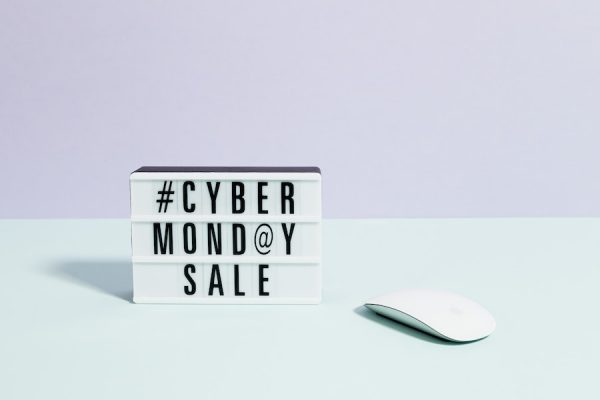 Cyber Monday Marketing - 12 Engaging Instagram Story Ideas - Kimp