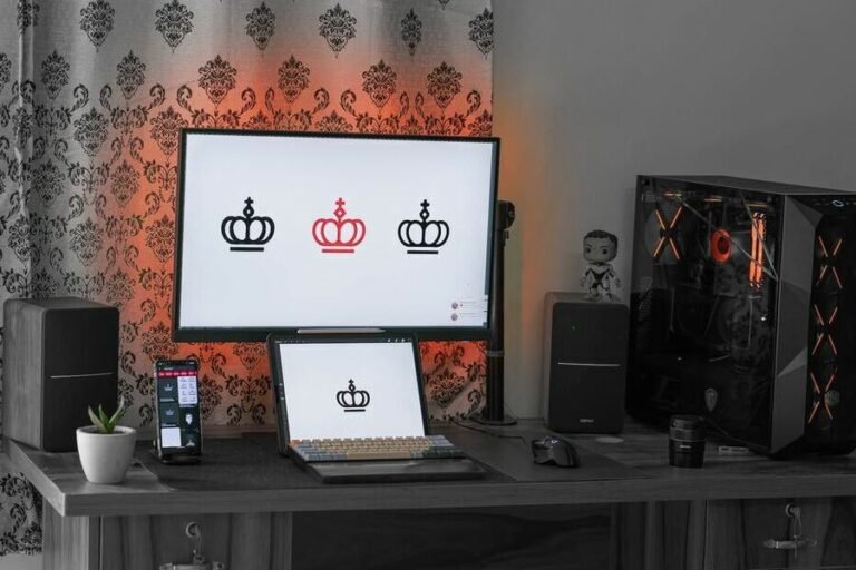 10 of the Best Simple Logos From Around the World - Kimp