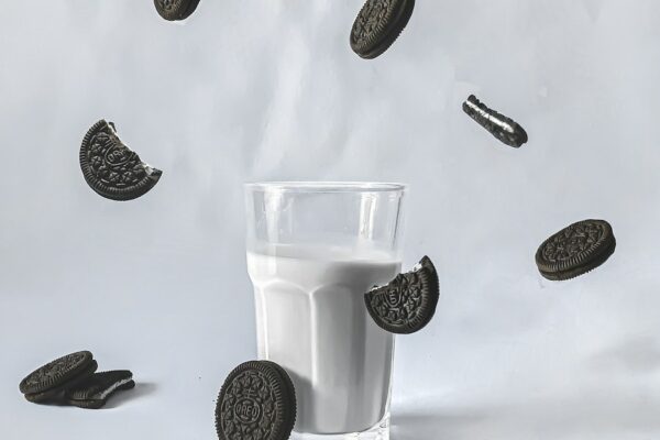 Inside the Wonderfilled World of The Oreo Logo & Brand - Kimp